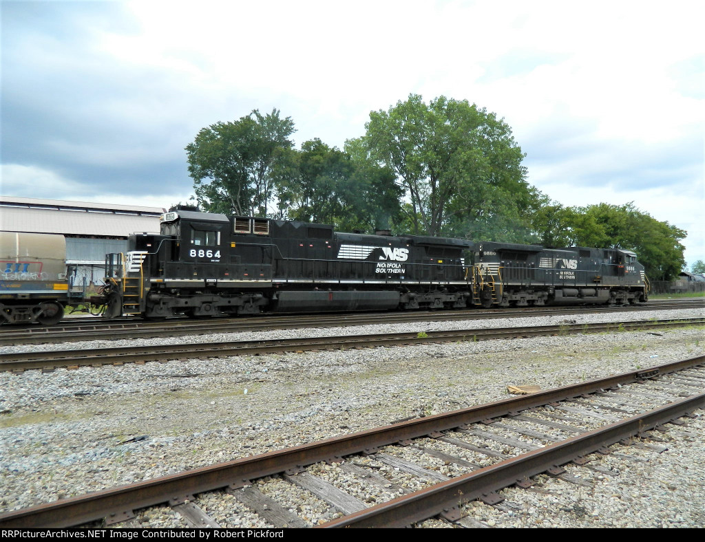 NS 9886 (C44-9W) 8864 (C40-9)